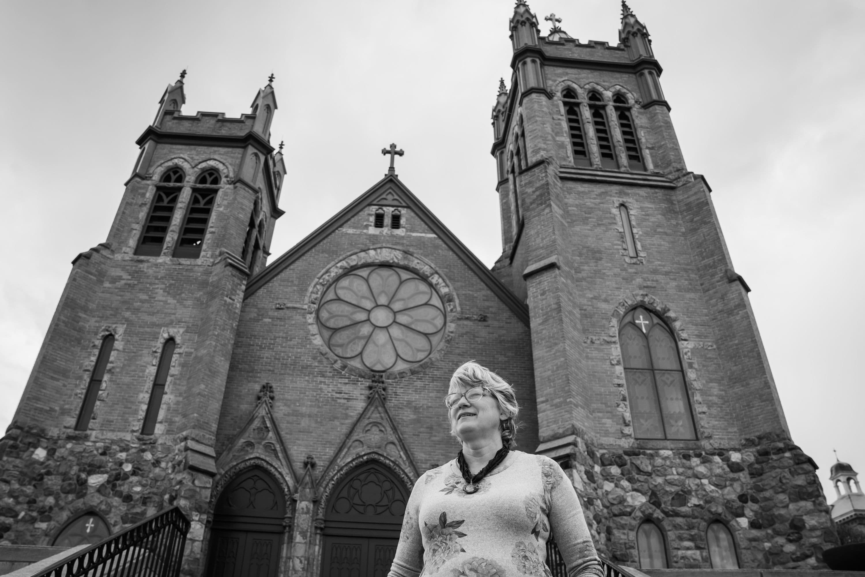 I Am Here | Denise Carozza's Eucharistic testimony