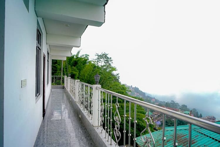 Best homestays in Darjeeling | Get owner's contact number