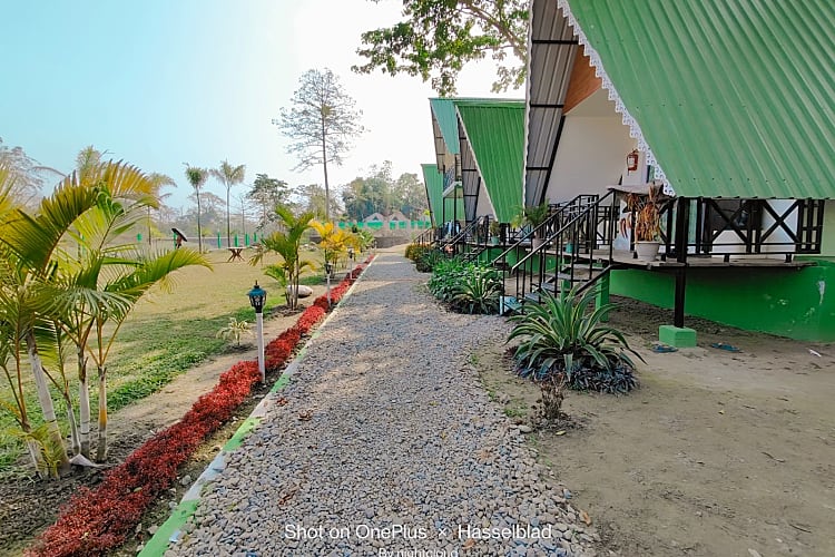 Royal Heritage Camp Madarihat