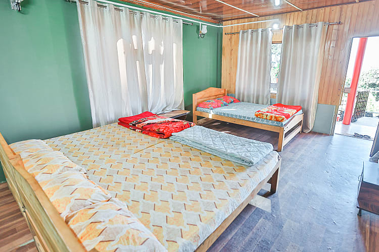 Orchard Homestay Sittong | Kanchanjungha Facing Homestay