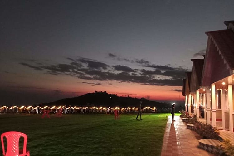 Lama Dara Homestay Panbu | Best Price in FusionStay