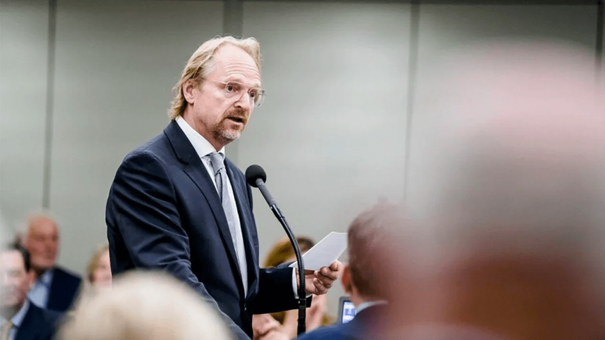 Johan Dessing voert FVD-lijst aan bij Eerste Kamerverkiezingen - Forum ...