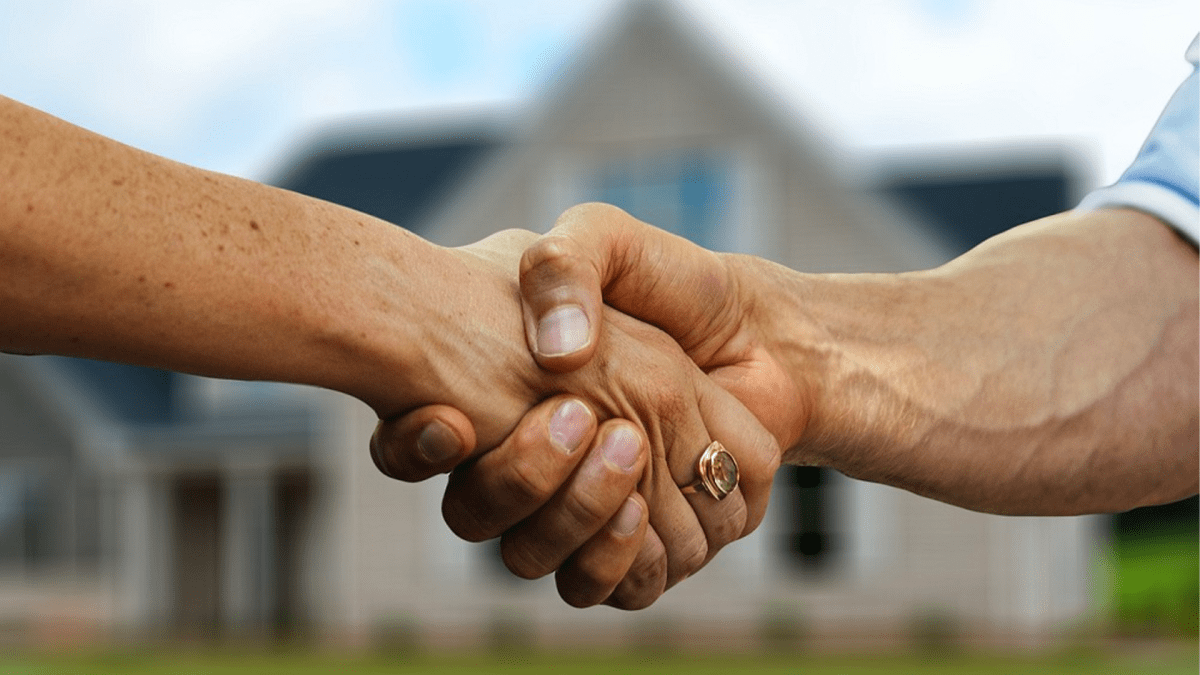 FVD-leden geven speciale kortingen aan partijgenoten - Forum voor ...