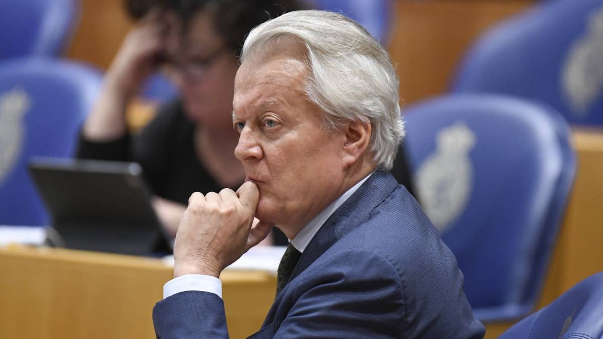 Dekker breekt lans voor pluriformiteit binnen de NPO - Forum voor ...