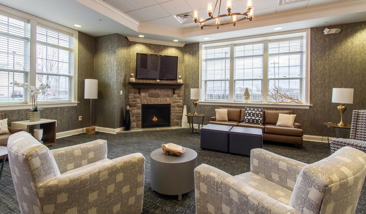 Rochester, NY Luxury Apartments for Rent | Ethan Pointe Apartments