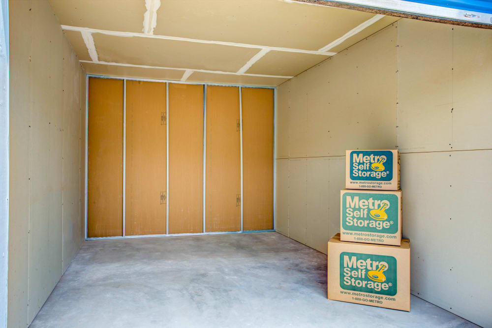 Self Storage Units Wilshire Midland, TX | Metro Self Storage Self Storage Units Wilshire Midland, TX | Metro Self Storage