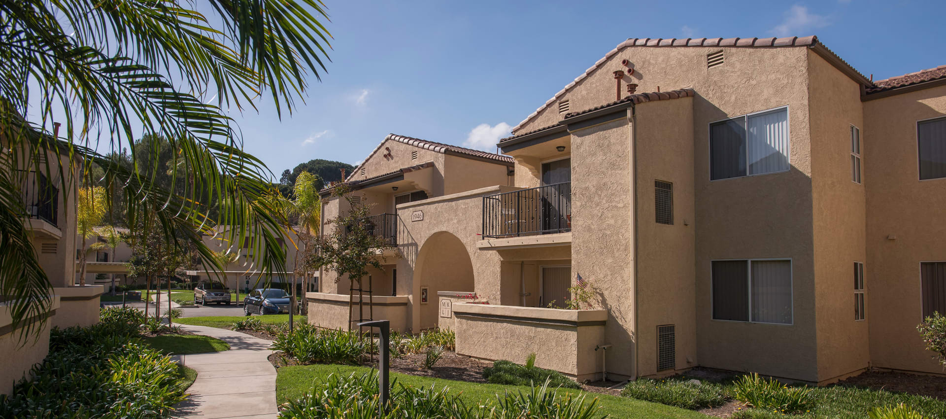 Photos of Shadow Ridge Apartment Homes in Simi Valley, CA