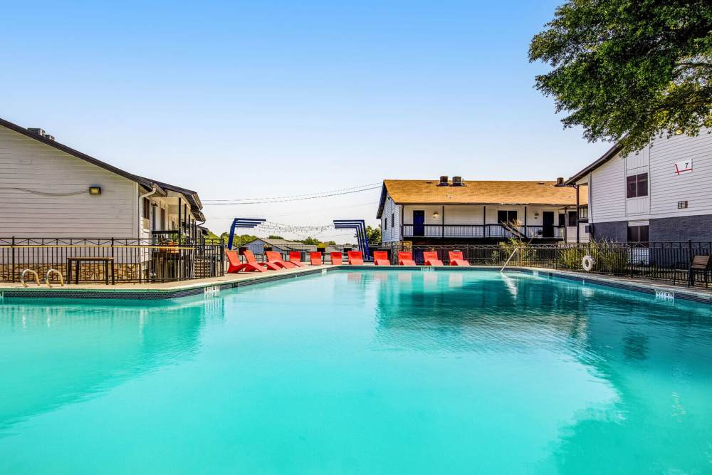 Austin, TX Luxury Apartments in East Riverside Oltorf | Array