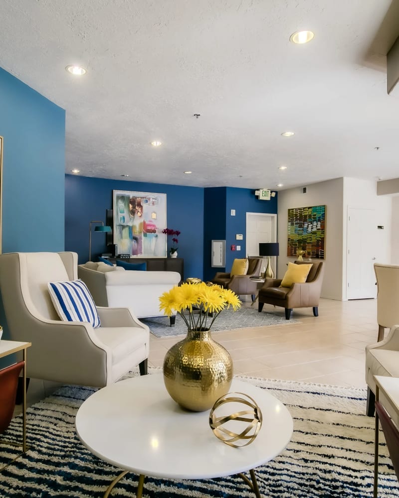 Albuquerque, NM Luxury Apartments in Bernalillo County | Huning Castle ...