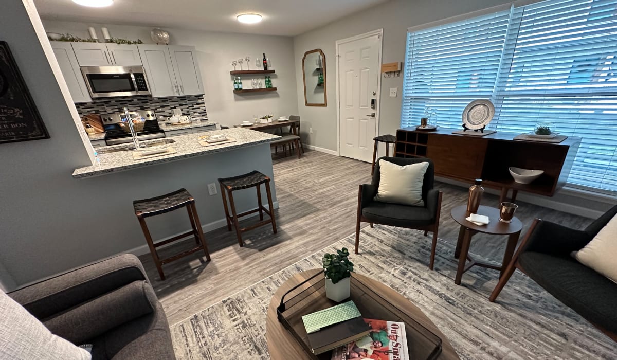 Modern Garden Oaks Houston, TX Apartments | Melrose