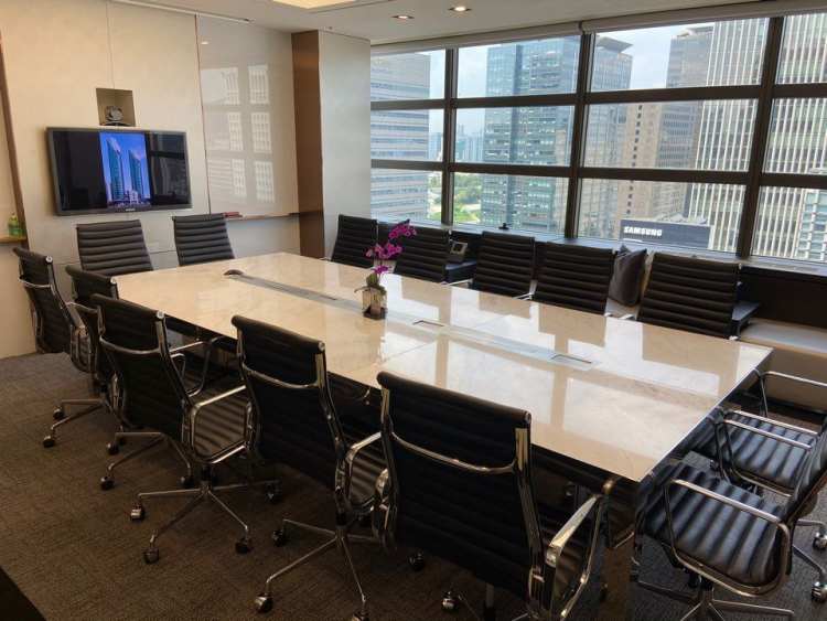 12 Person Bluehouse Meeting Room at CEO Suite | Gable