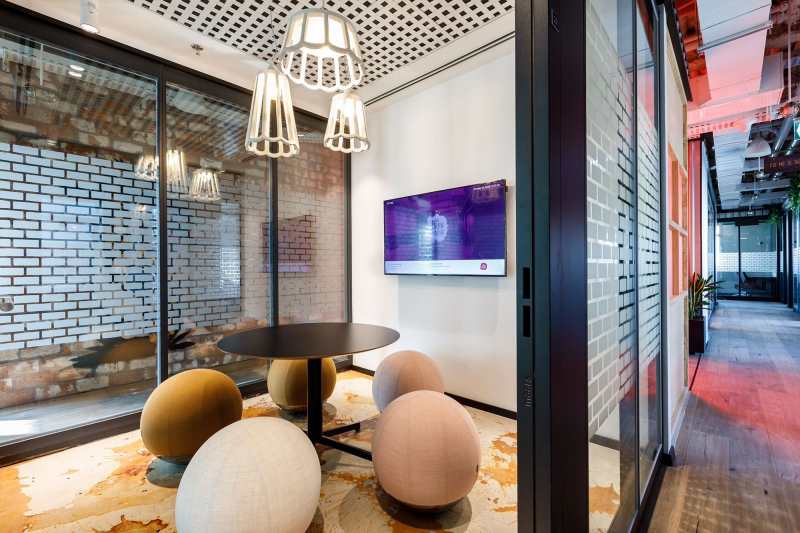 Bounce Meeting Room at Brain Embassy | Gable