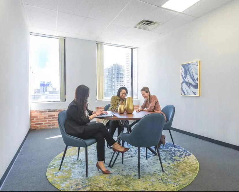 4 person Huddle Room at Expansive Groover-Stewart Building | Gable