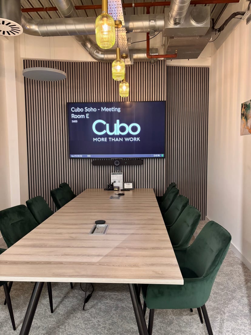 Medium meeting room (10 seats) at Cubo, Soho | Gable