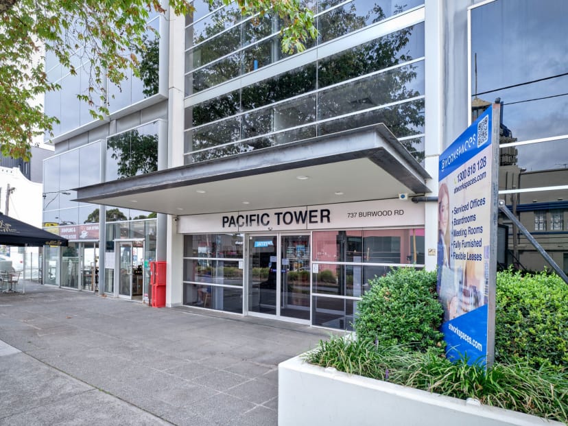 4 Person meeting room at @Workspaces Pacific Tower | Gable