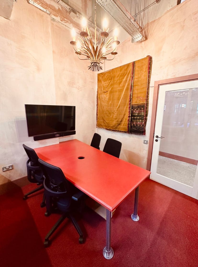 7 Person Meeting Room at Oru Space Sutton | Gable