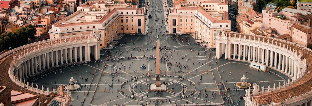 Why Study Religion? 9 Pros & Cons to Consider | GoAbroad.com