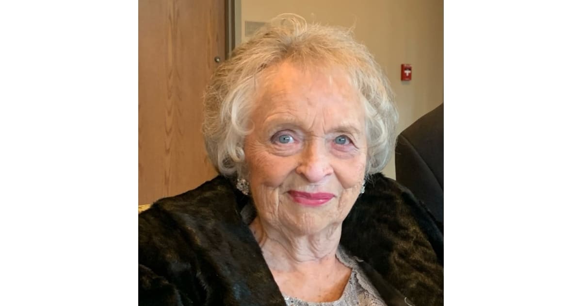 Suzanne E. Hogan Obituary (1931 - 2023)