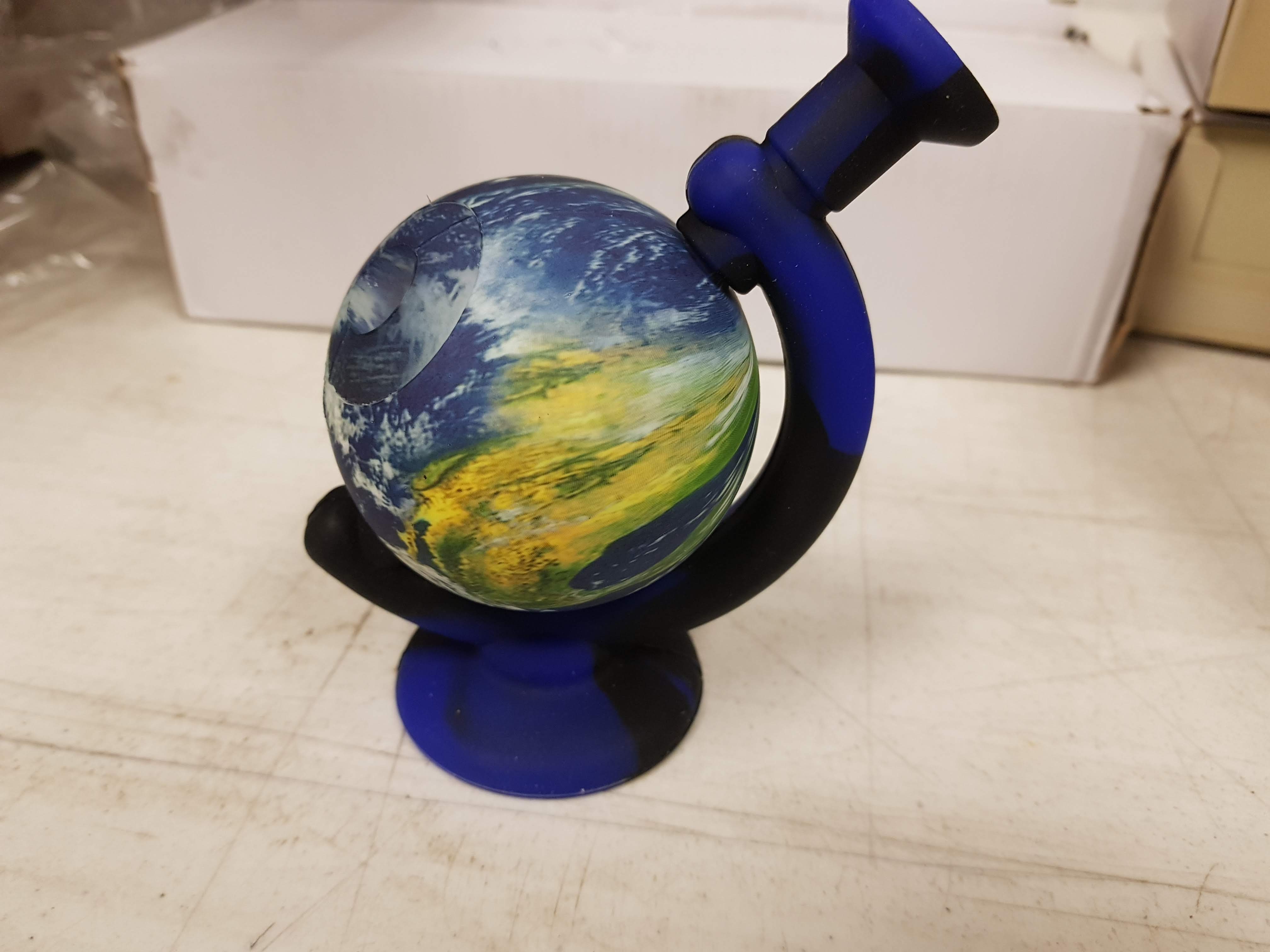 Smoke Break: Silicone Globe Bong w/ Bowl | Leafly