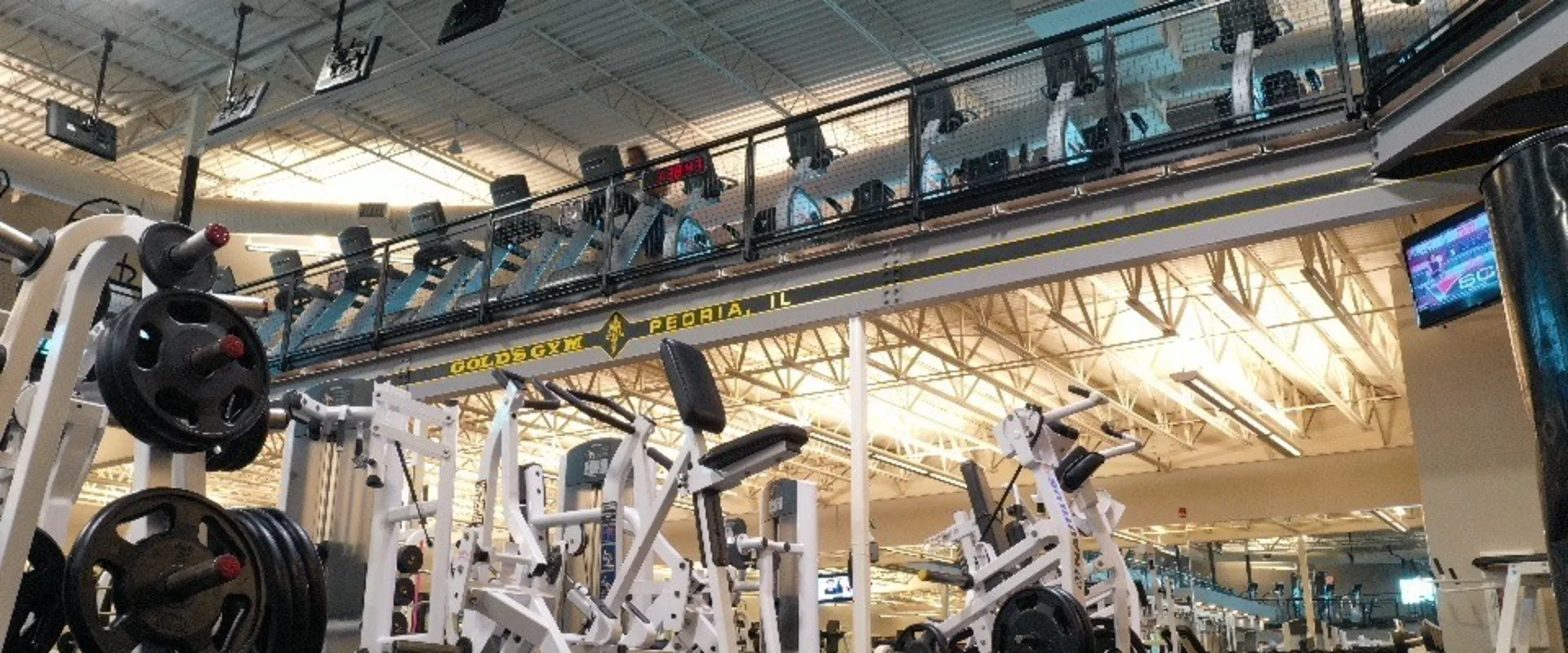 Gold’s Gym Peoria | Peoria, IL 61615 | Stronger Starts Here