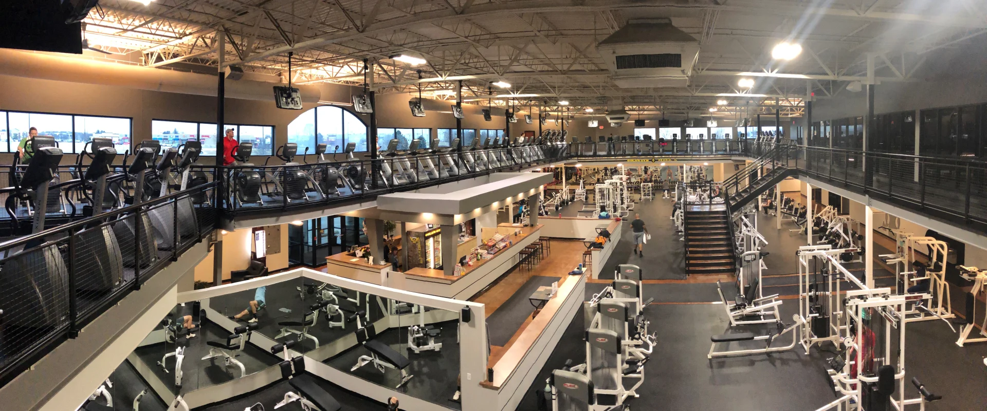 Gold’s Gym Peoria | Peoria, IL 61615 | Stronger Starts Here