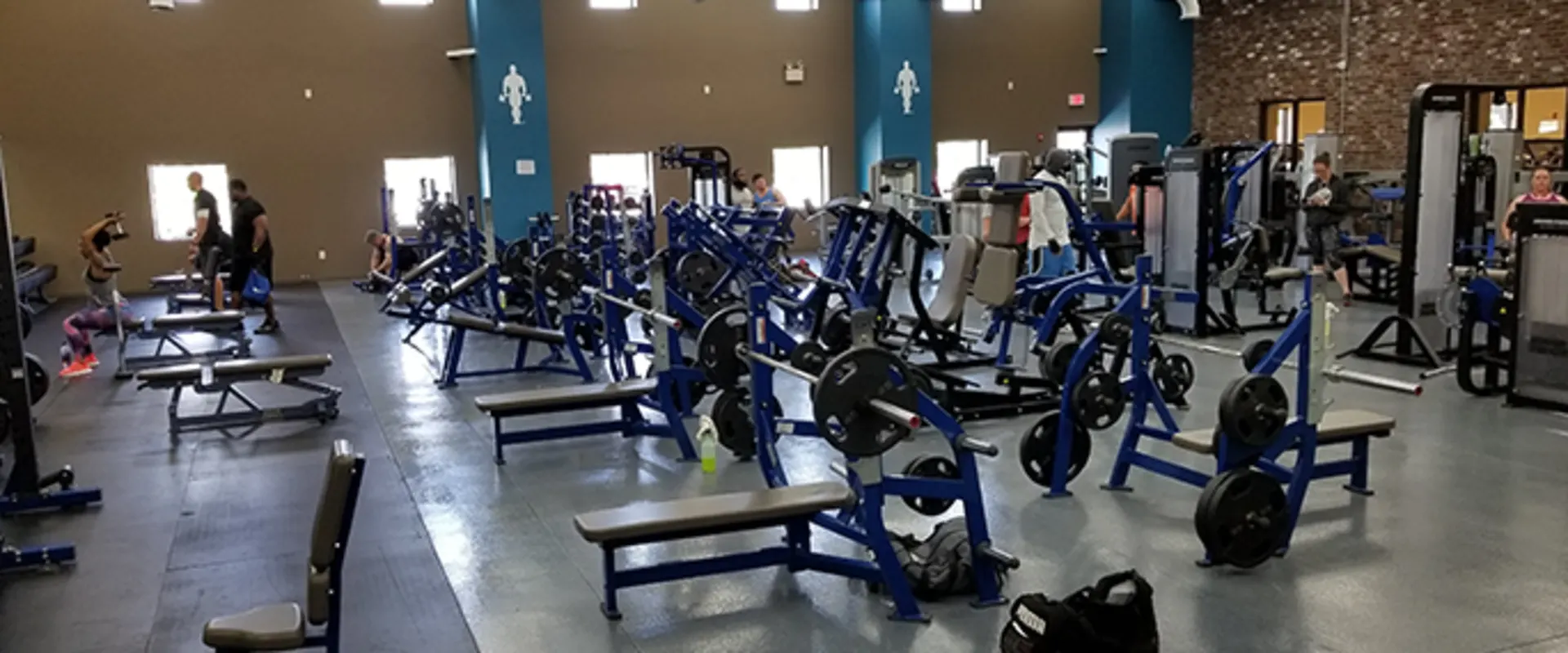 Gold's Gym Clarksville - Clarksville, TN 37040