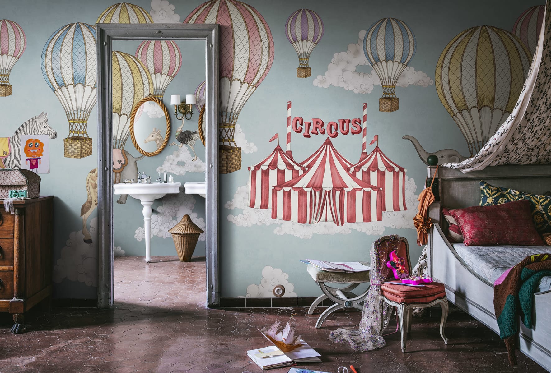 Circus Horizon Rainbow - Wallpaper | Rebel Walls