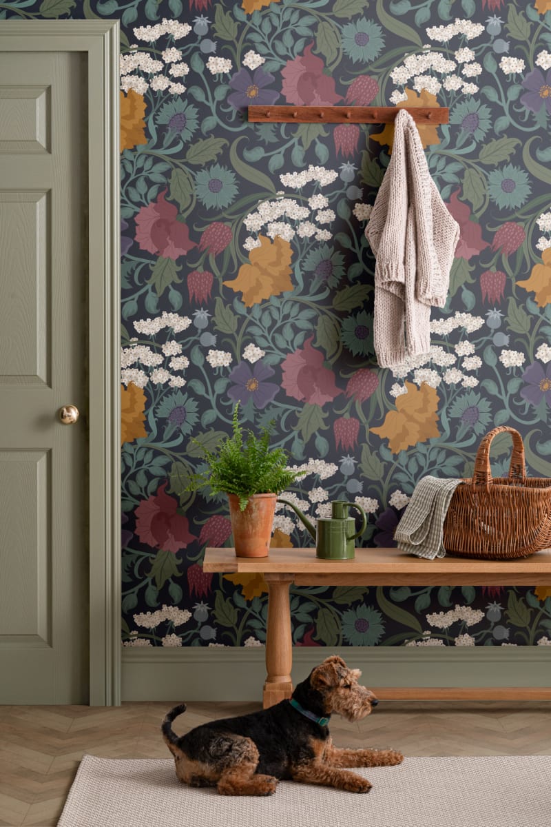 Vintage Colourful Dark Floral Pattern Wallpaper - Hovia - Hovia