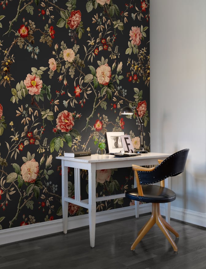 Thorn Rose | Rebel Walls
