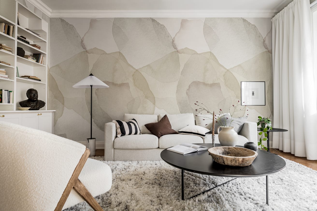 Petals, Sand - Wallpaper | Rebel Walls