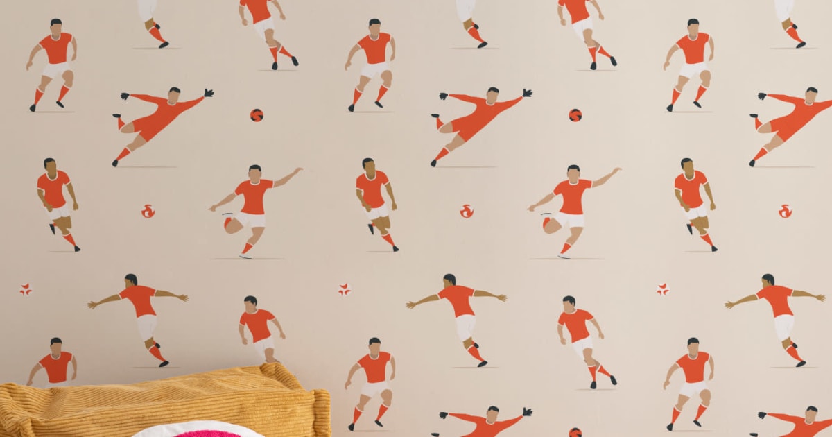 Kids Red Soccer Players Wallpaper - Hovia