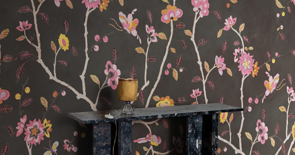 Whispering Petals, Zwart Behang | Tevredenheidsgarantie - Rebel Walls