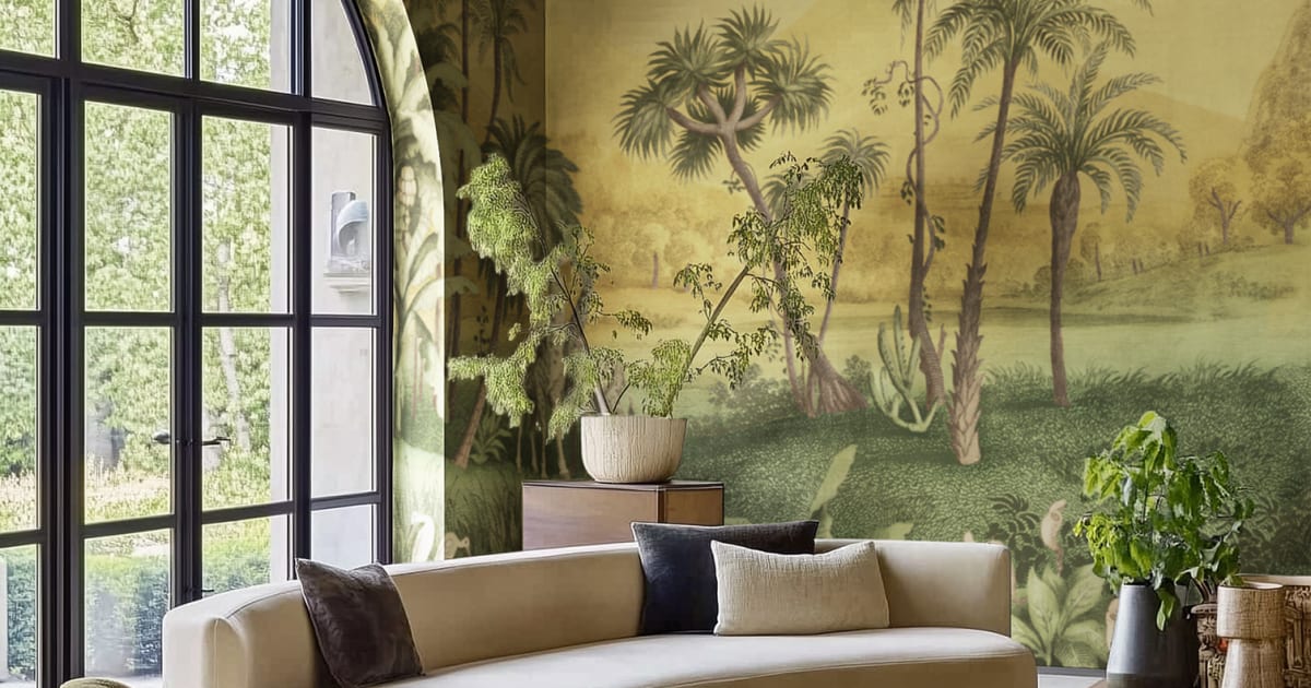 Giraffe Savannah, Yellow Wallpaper | Rebel Walls - Rebel Walls