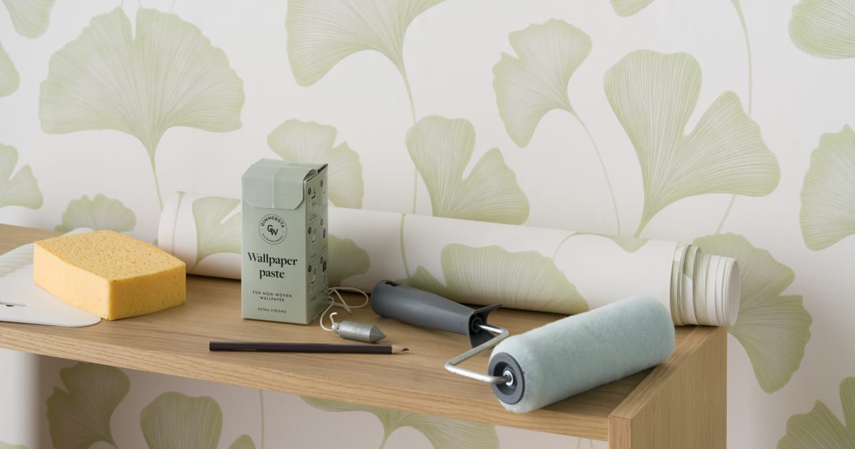 How to Prepare a Wall for Wallpaper - Hovia