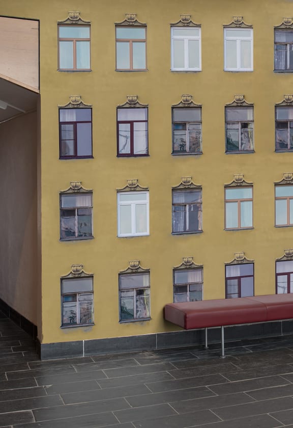 Window Row, Saffron Street - 벽지 | Rebel Walls