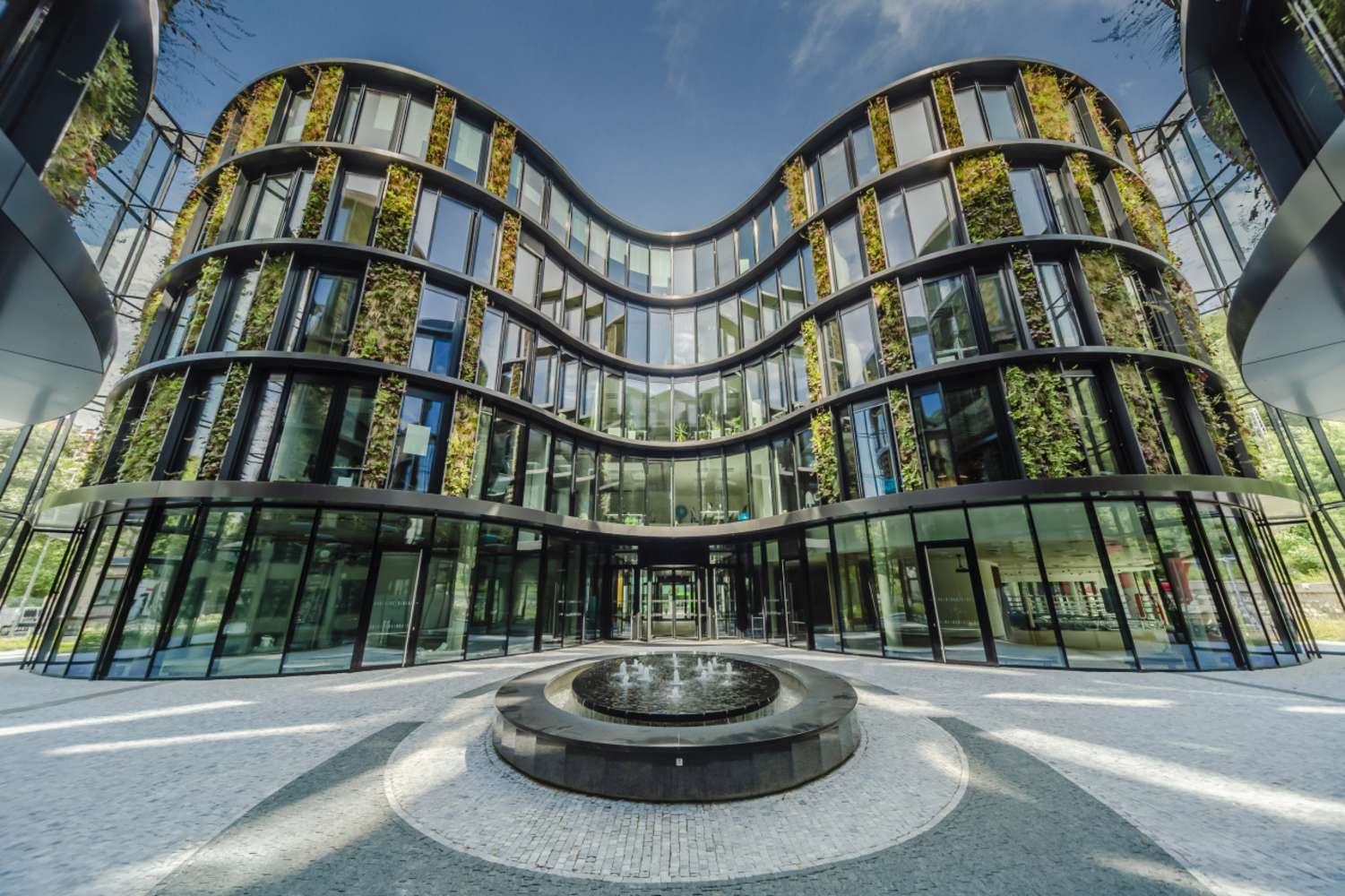 Kancelář pro Pronájem: AFI Karlín 186 00 Praha (11-cs) | JLL