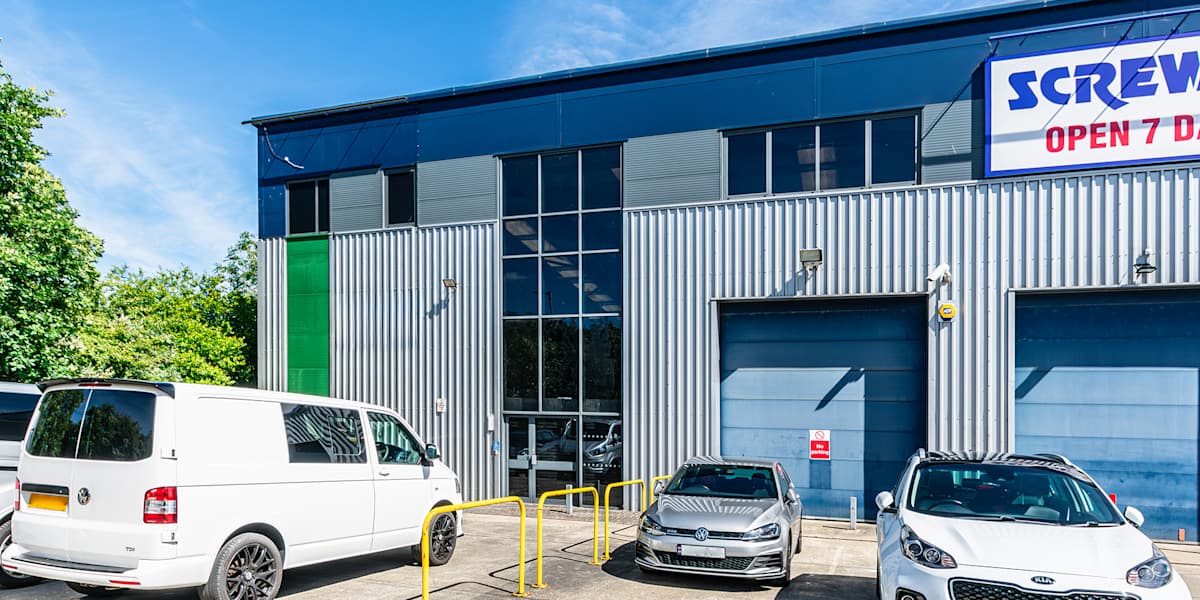 Units 7, 10 & 12, Chancerygate Trade Centre, Broadstone Way | JLL ...