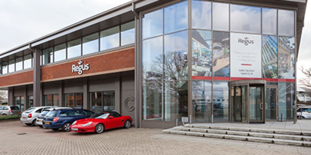 Gatwick Airport Manor Royal, Churchill Court 3 | JLL Properties - UK