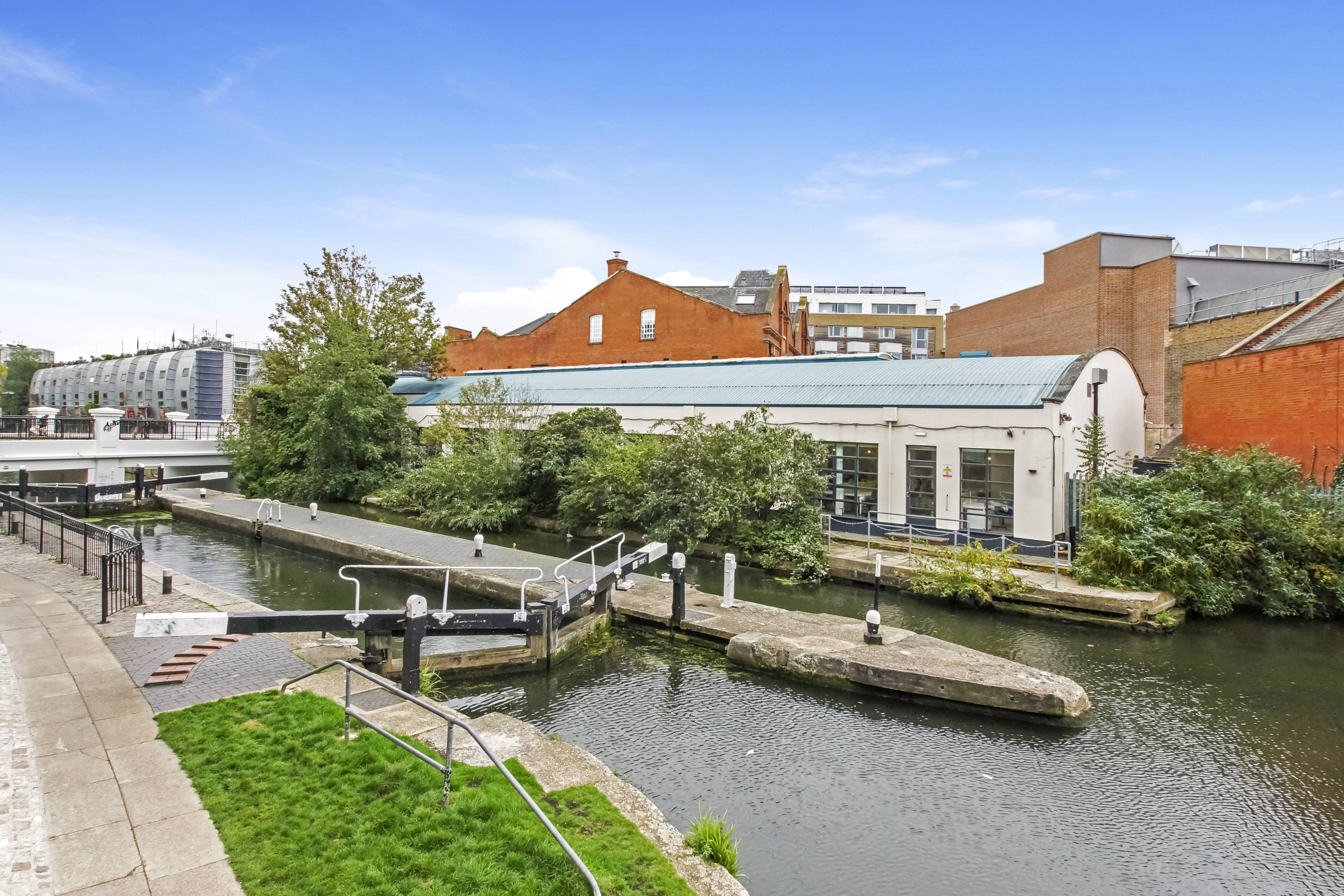 Michael Oliver | Estate agent | JLL