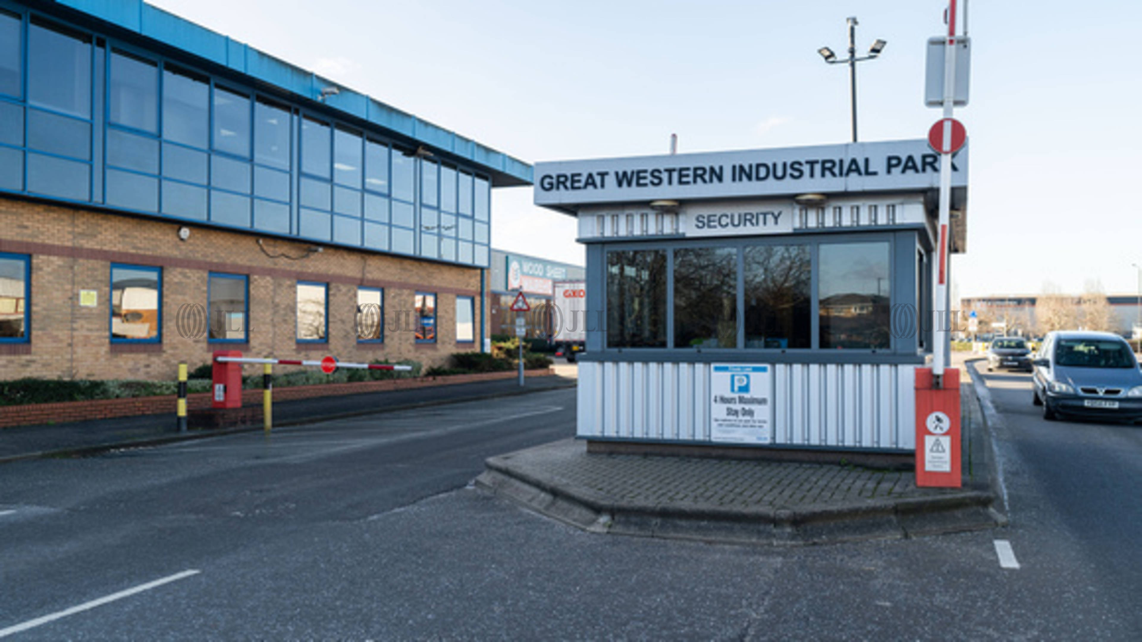 Sarah Downes | Estate agent | JLL