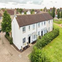 11 Barrow Lane