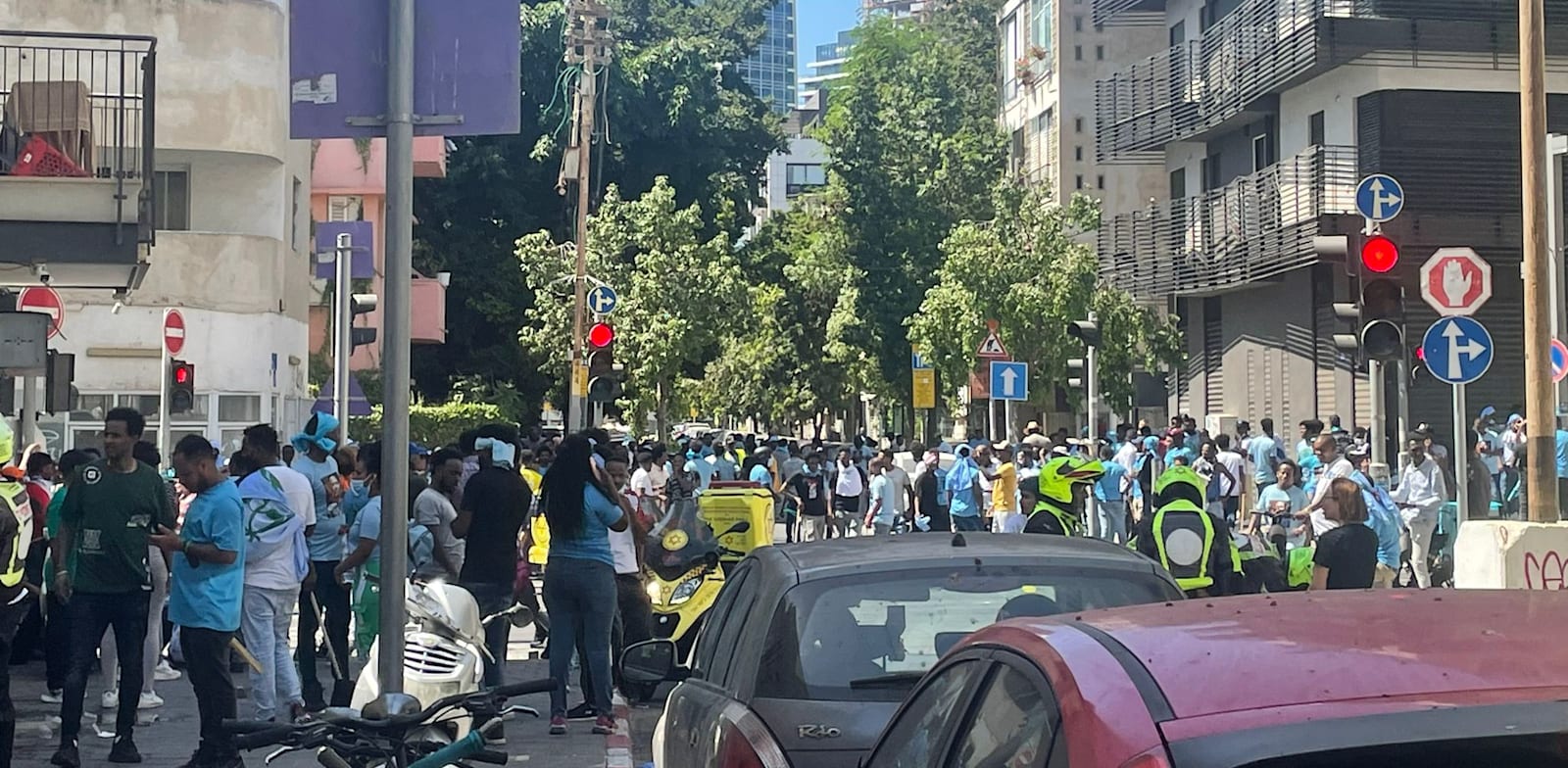 Violent clashes erupt between Eritrean groups in Tel Aviv - Globes