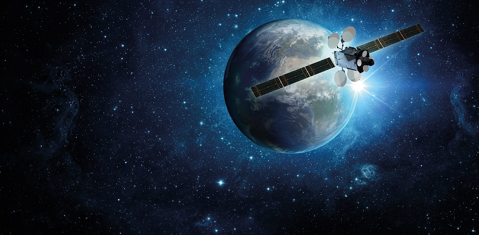 Ministry mulls allowing Hungary's 4iG to buy 20% of Spacecom - Globes