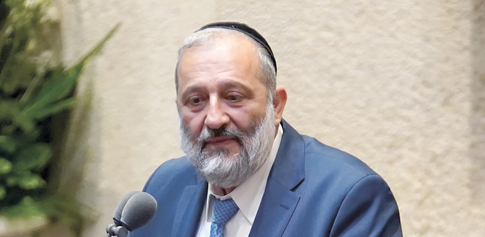 High Court disqualifies Aryeh Deri as Interior Minister - Globes