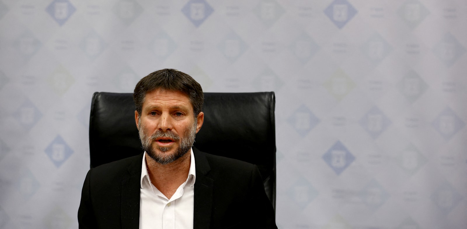ריבית גם על העוש המהלך הבא של סמוטריץ מול הבנקים גלובס