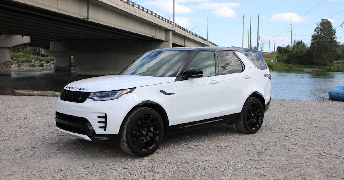 Land Rover Calgary | Land Rover Discovery P300 Dynamic SE