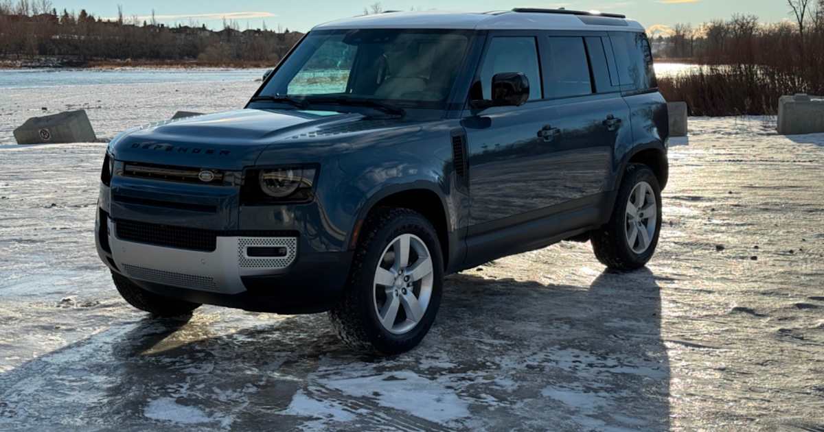 Land Rover Calgary | Land Rover Defender 110 P300 S