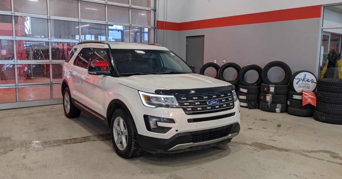 Ford Explorer 4WD 4dr XLT | Honda Red Deer