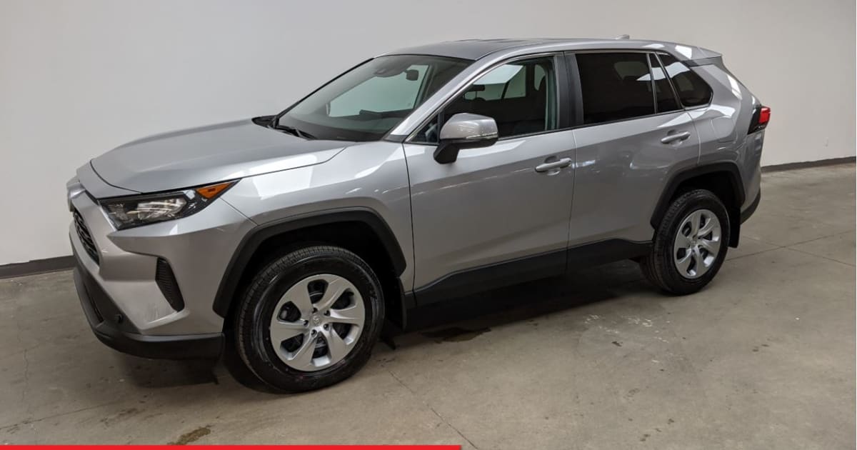 Toyota RAV4 LE AWD | Toyota on the Trail