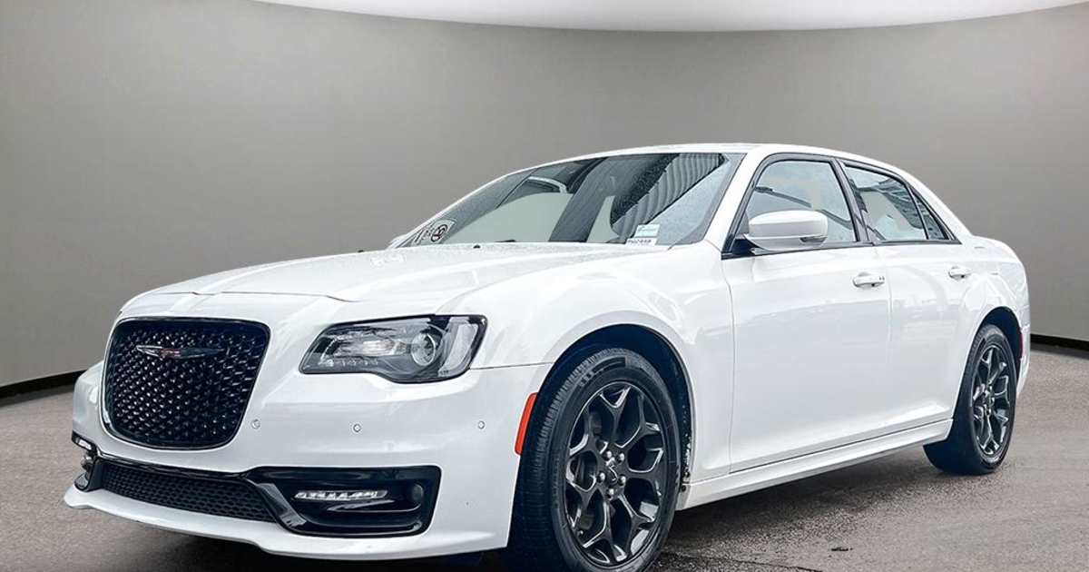 Chrysler 300 300S AWD | Go Auto